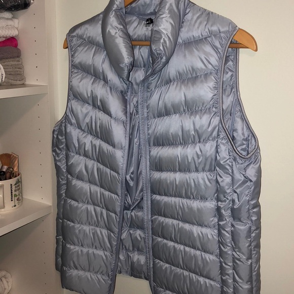 Uniqlo | Jackets & Coats | Periwinkle Lightweight Down Puffer Vest ...